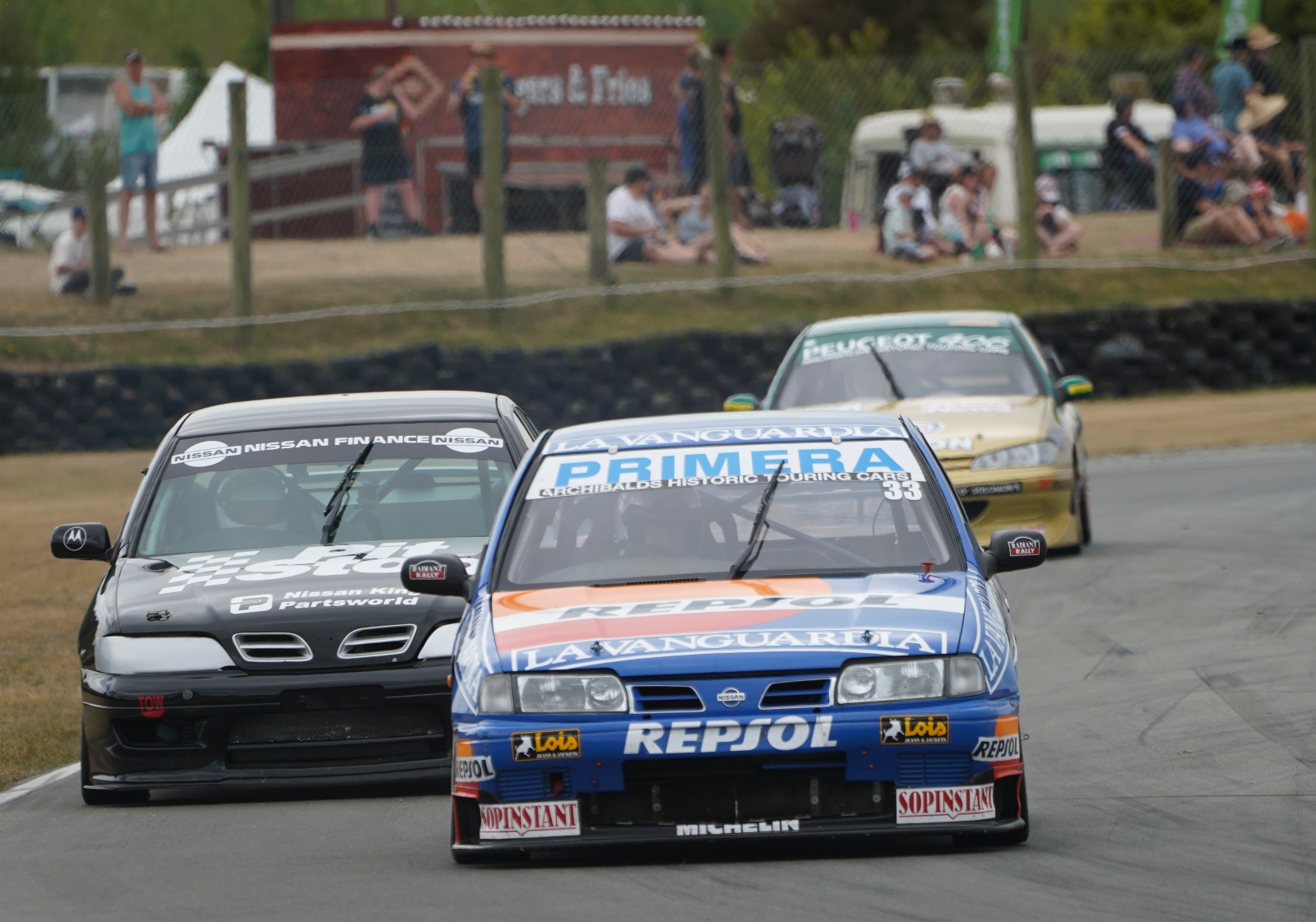 Historic Touring Cars entertain at Timaru | Talk Motorsport