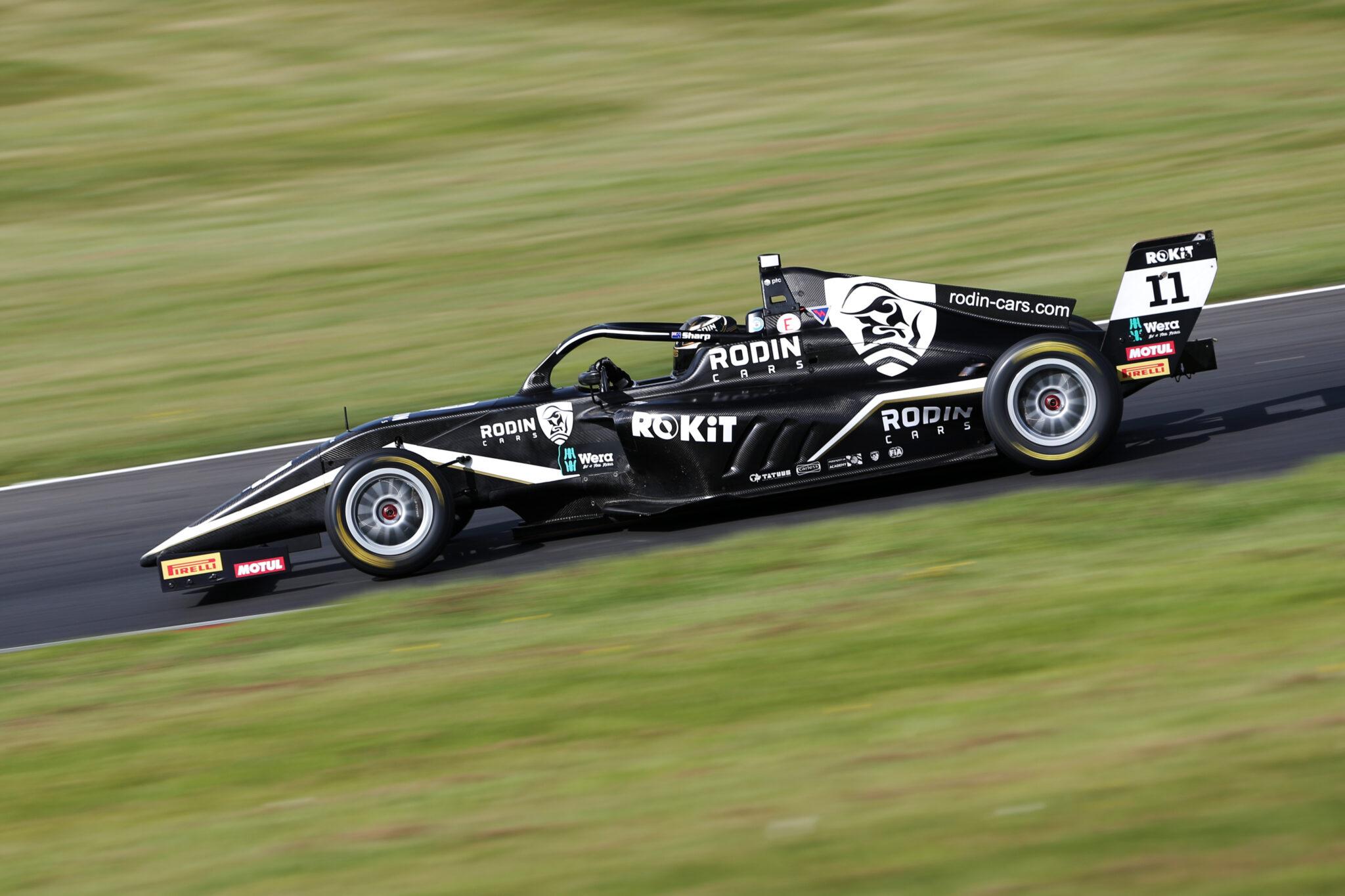 Louis Sharp extends advantage despite tough Brands Hatch outing | Talk ...