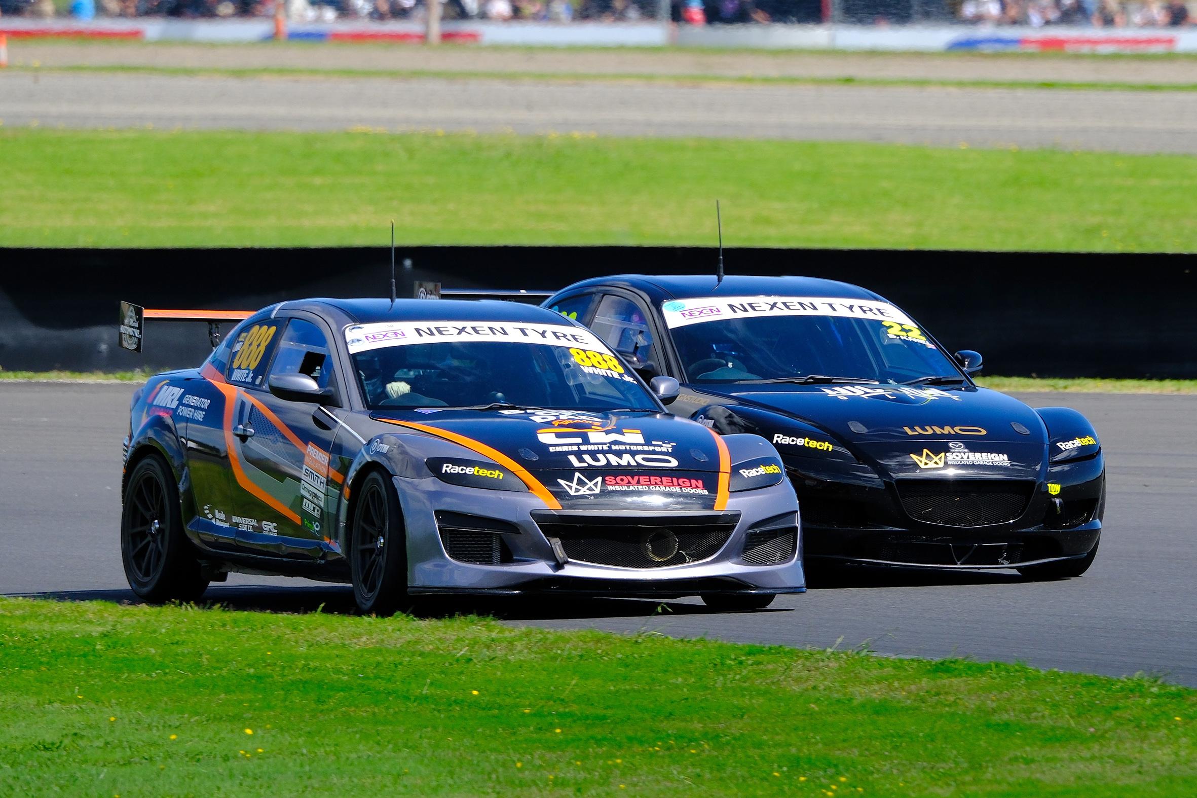 White wins by barest of margins at Hampton Downs | Talk Motorsport
