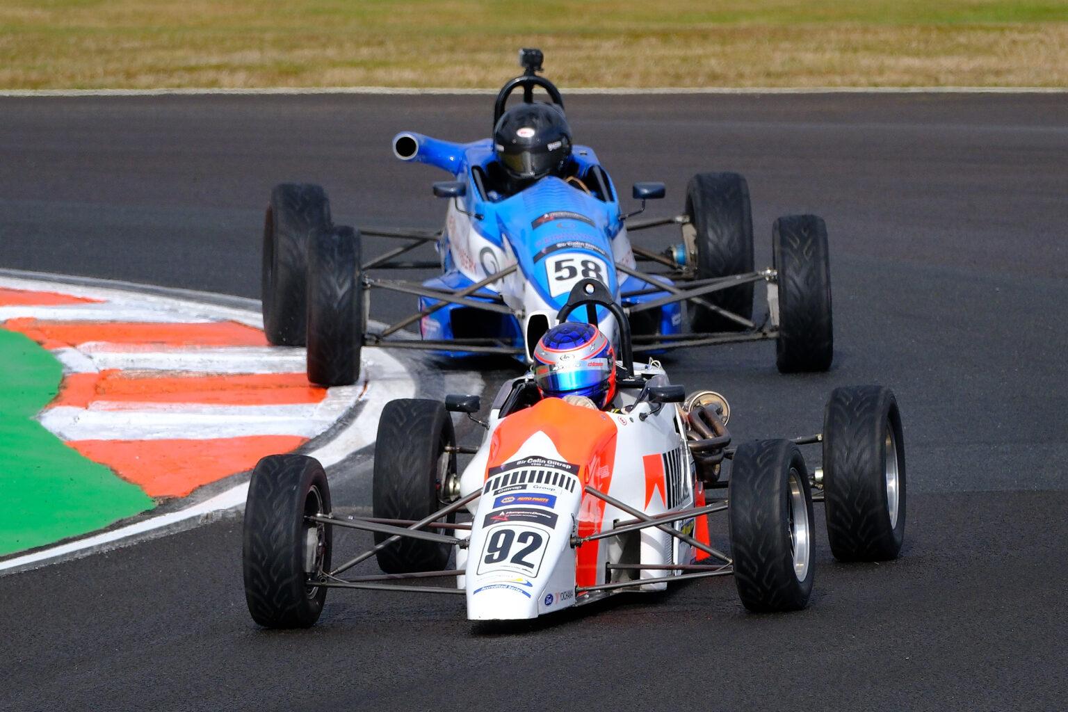 Knowles wins NZ Formula Ford title at closely fought round in Taupo ...