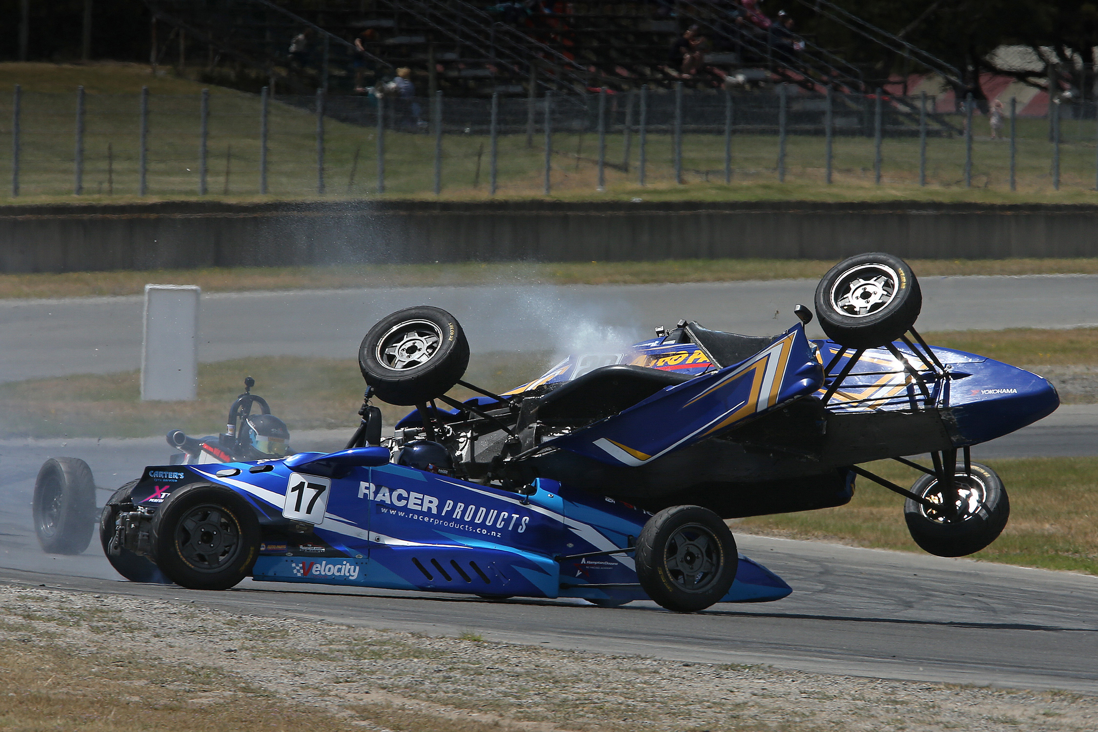 Wigram Cup to Neale who extends his lead in South Island Formula Ford ...