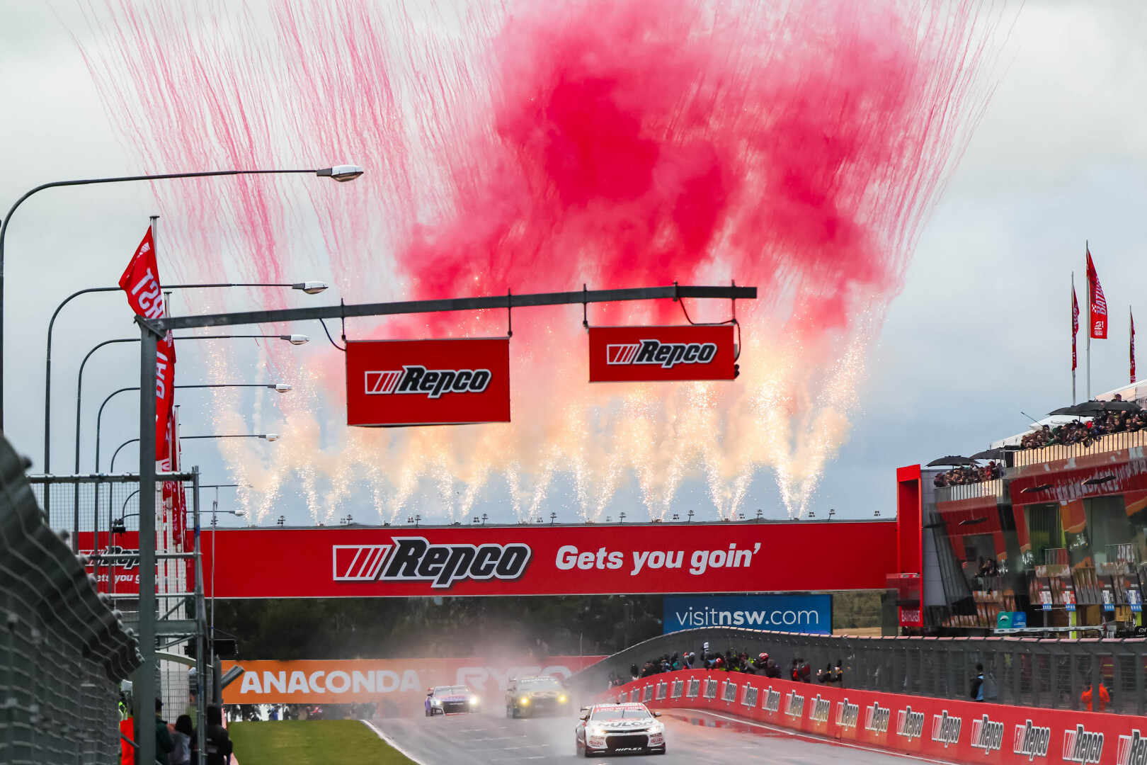 Hard-won podium for Golding/Russell; Hard luck for Stanaway/Morris at ...