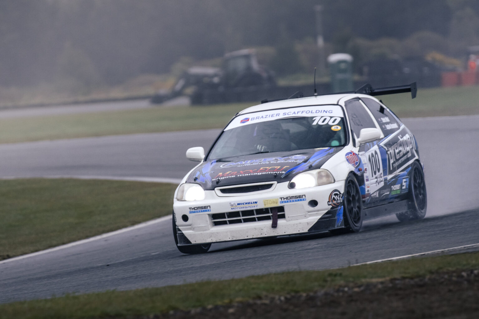 Lights to flag victory for Kelly in One-Hour South Island (Class 4 & 5 ...