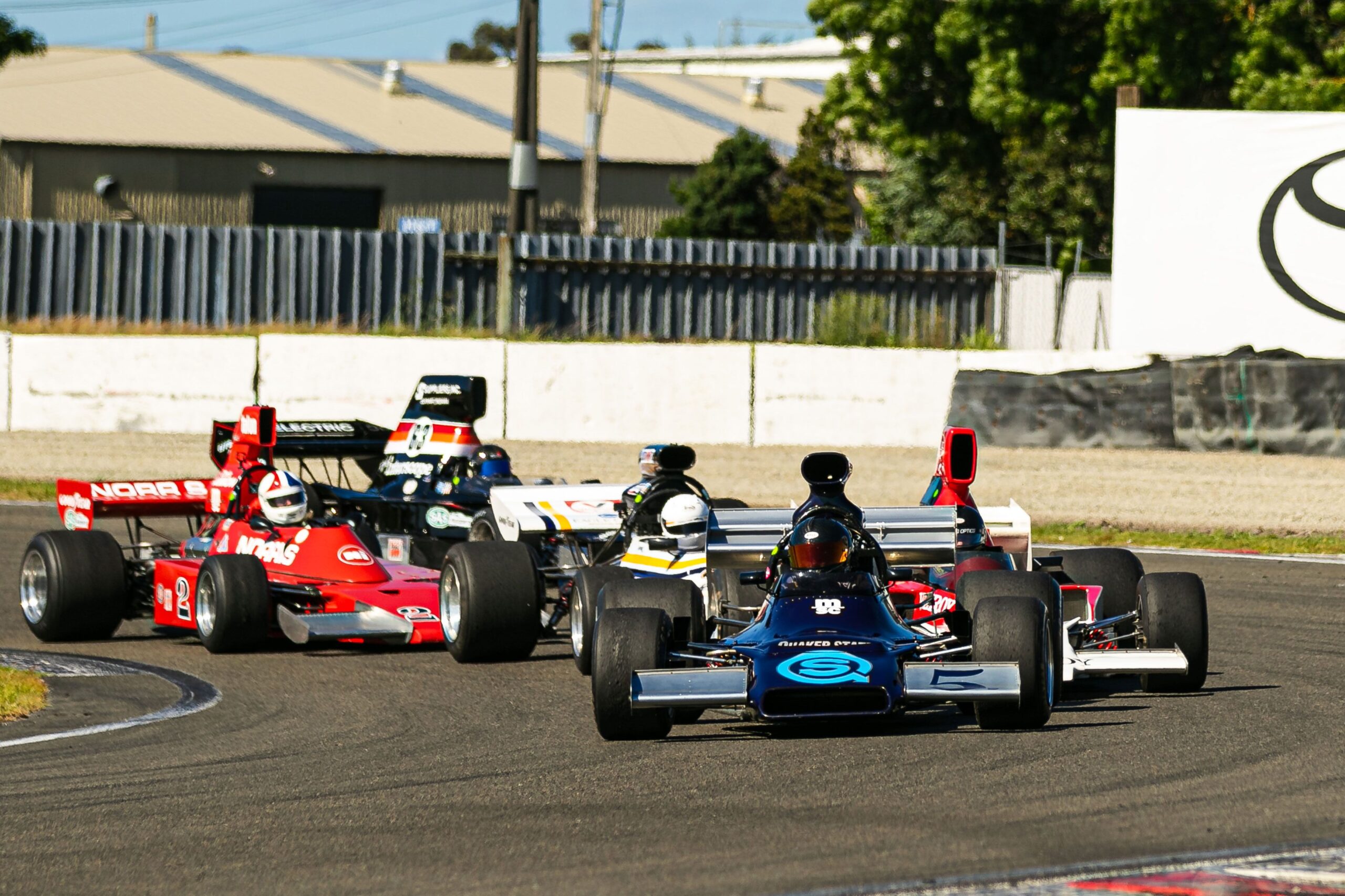 Hey dominates F5000 at Manfeild, Roberts wins handicap thriller | Talk ...