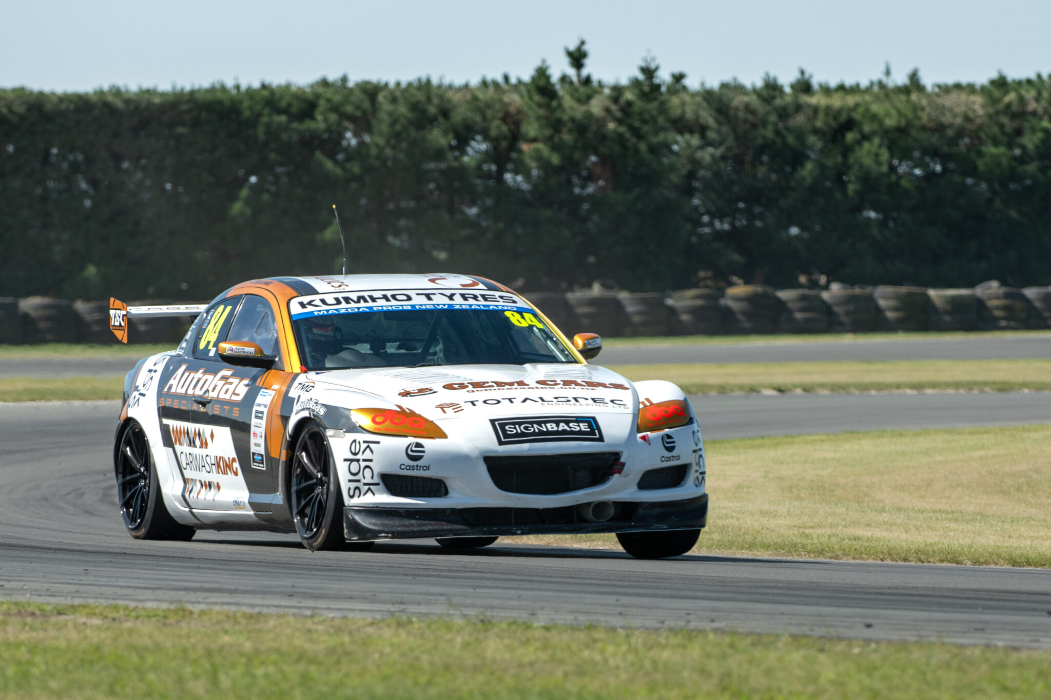 Sprague extends lead, Evans moves into second at Mazda Pro8 NZ round in ...